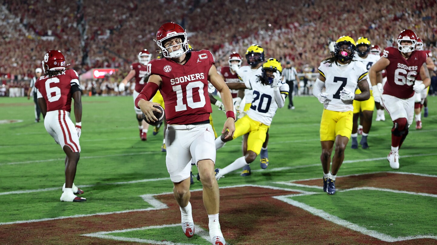 Ohio State, Penn State and LSU Remain Top Three in AP Top 25 College ...