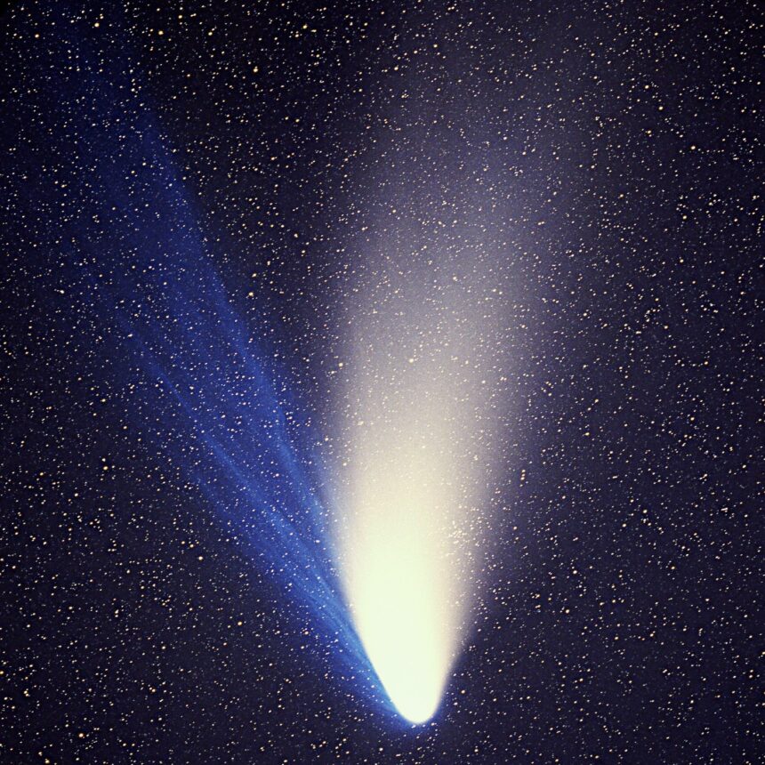 Hale-Bopp vs 3I/ATLAS: The Comet That Captured Humanity’s Heart ...