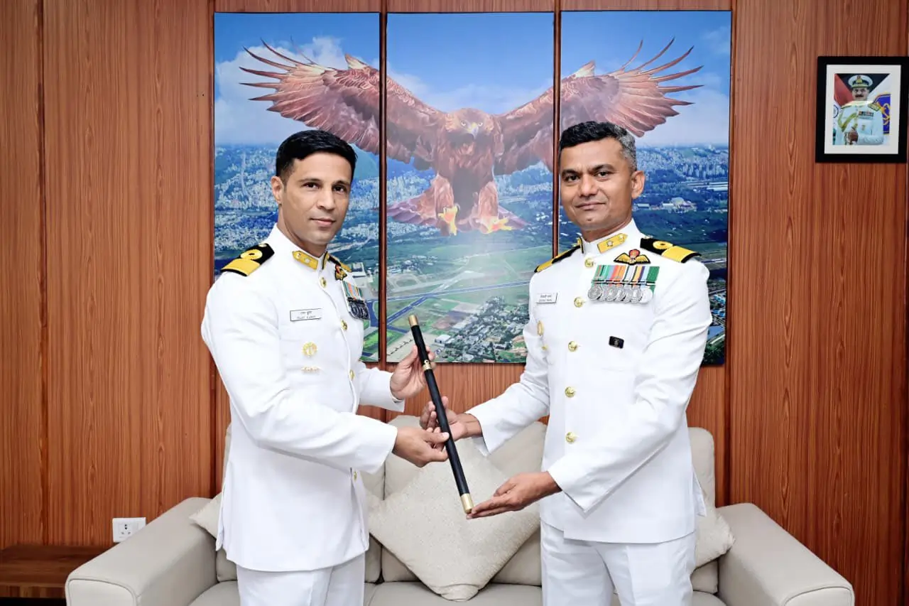 Commodore Rajat Kumar Assumes Command of INS Dega - SSBCrack News