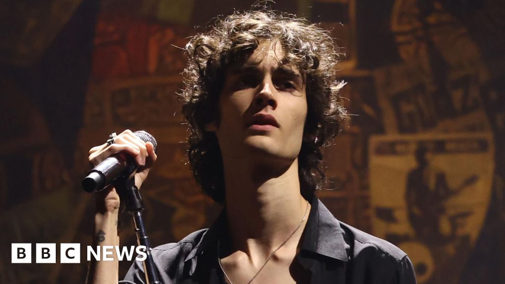 Fresh-faced alt-pop singer Sombr takes third place on BBC Radio 1's ...