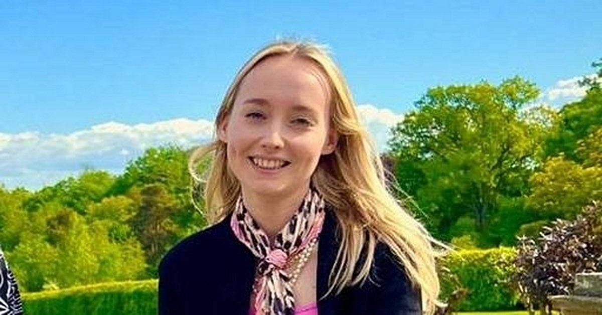 Hettie Jago Becomes Fan Favorite On Bbcs Antiques Road Trip Ssbcrack