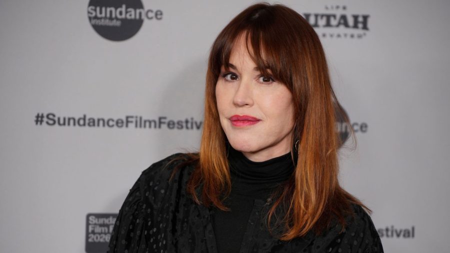 Molly Ringwald Slams ICE After ICU Nurse's Fatal Shooting - SSBCrack News
