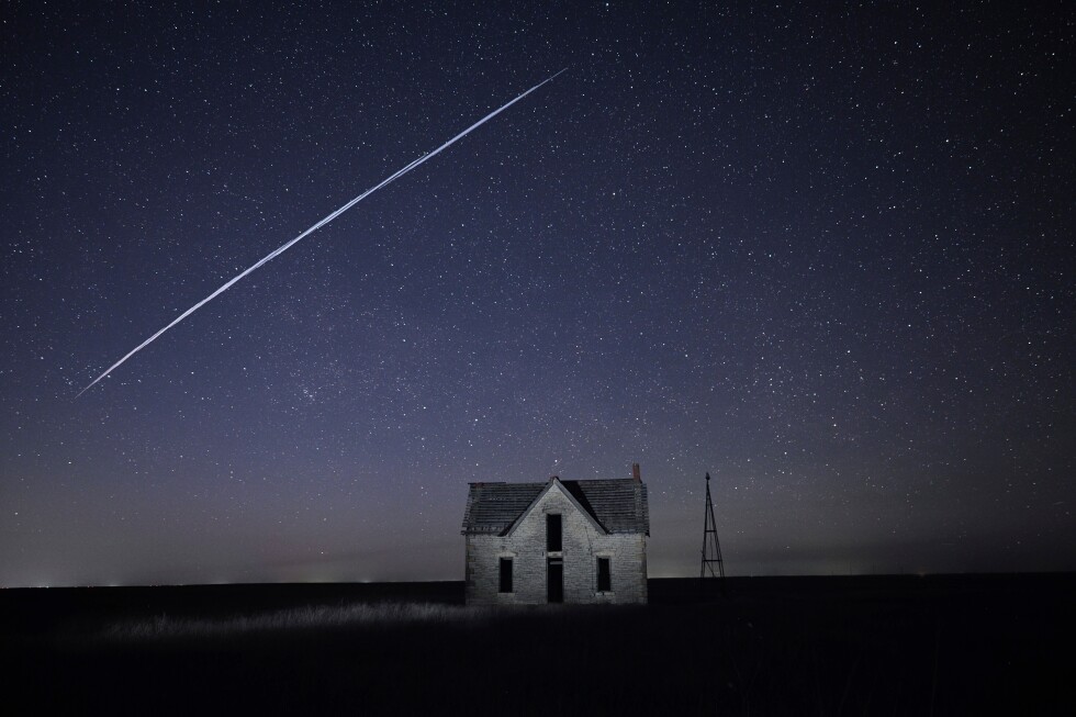 New Study Uses Earthquake Monitors to Track Falling Space Debris ...