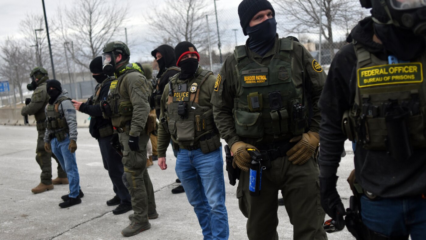 U.S. Troops on Standby Amid Protests in Minneapolis as Tensions Rise ...