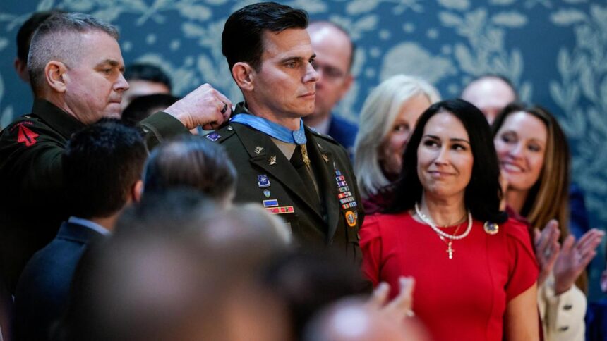 Meet Chief Warrant Officer 5 Eric Slover: Army Pilot Wounded in Maduro ...