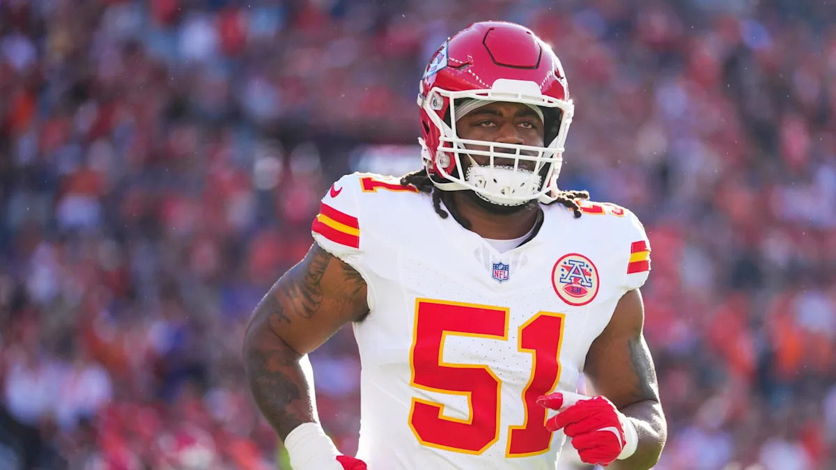 Chiefs Release Veteran Defensive Lineman Mike Danna to Restructure ...