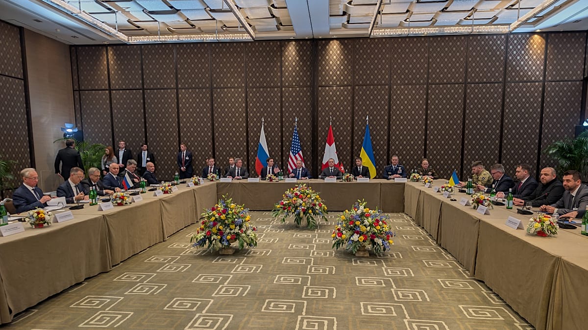 Diplomatic Talks Between Ukraine and Russia Highlight Progress on ...