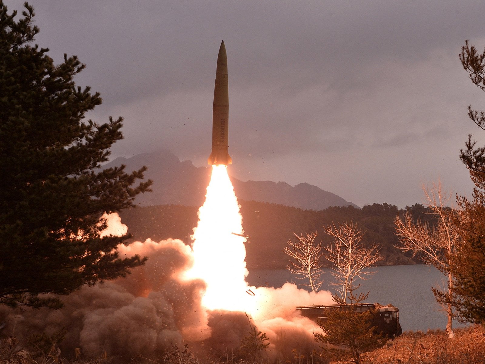 Japan Issues Emergency Alert After North Korea Launches Suspected ...
