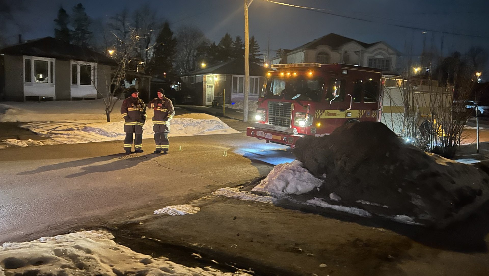 Toronto fire crews investigate carbon monoxide leak in Etobicoke that ...