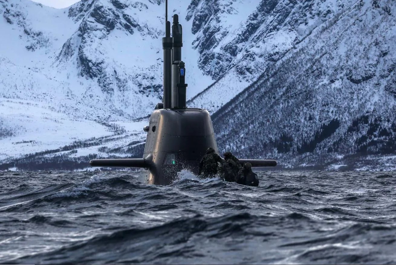 UK Royal Marines Conduct Covert Arctic Operation Using German Submarine ...