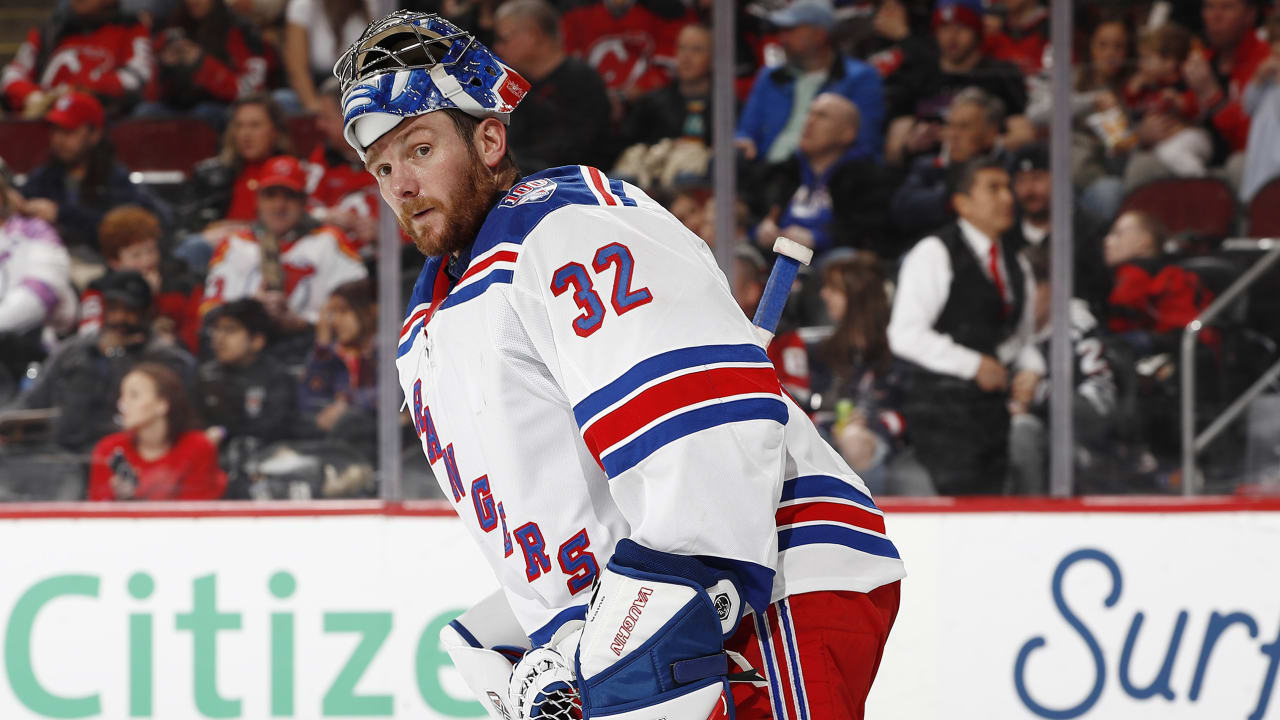 Jonathan Quick Reflects on Successful NHL Career After Signing with New ...