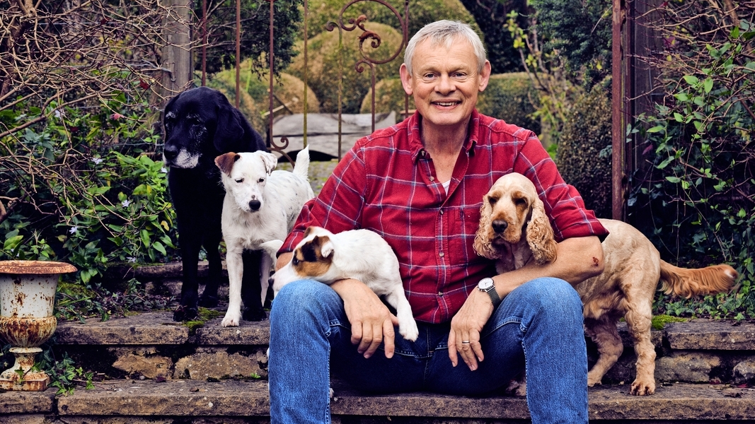 Martin Clunes on Life with His Rowdy Jack Russells and New Book on ...